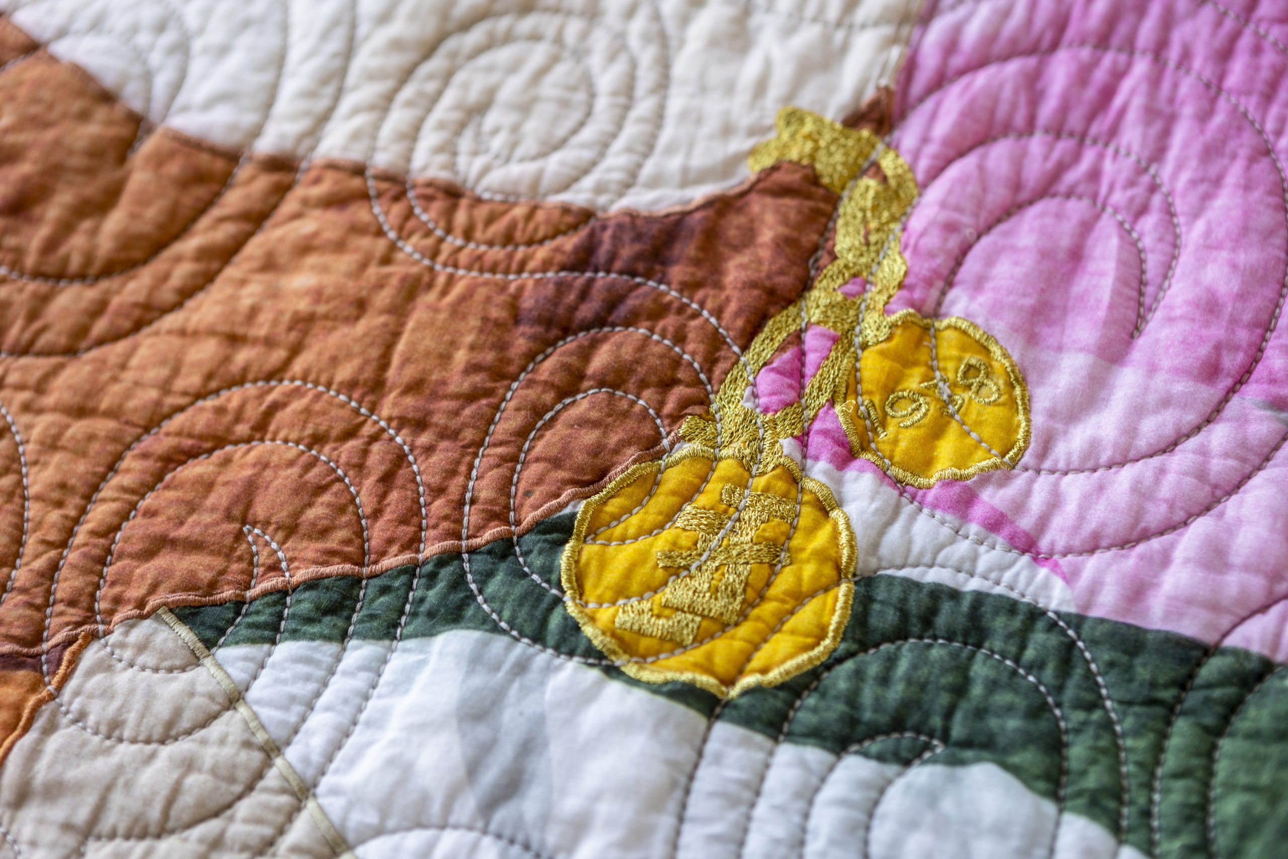 The Bond Special Edition | Alexis Gift Quilts